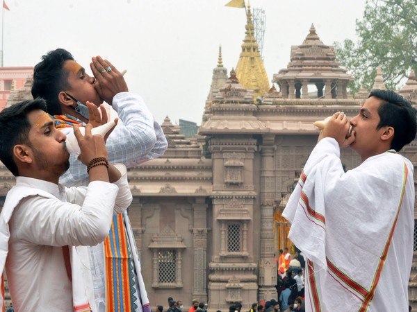 Varanasi's Kashi Vishwanath Dham witnesses record footfall on January 1
