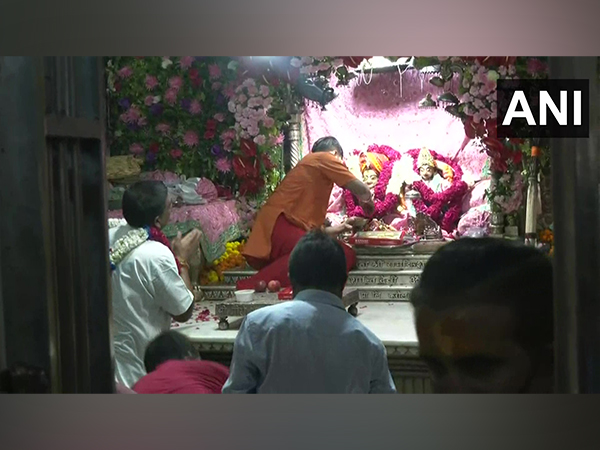 Devotees throng temples as they celebrate last Monday of 'Sawan'