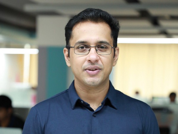 Entrepreneur India awards Deepu Sebin as emerging CEO