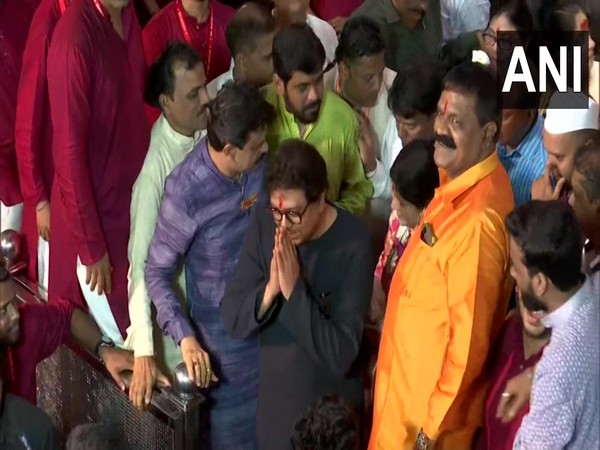 MNS chief Raj Thackeray visits Mumbai's Lalbaugcha Raja