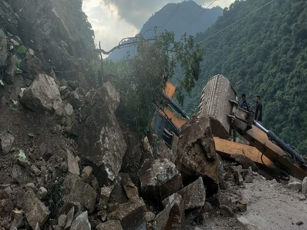Chandigarh-Manali highway blocked due to landslide