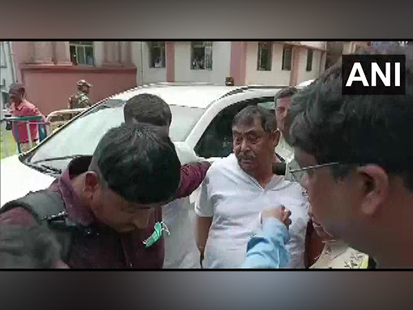 WB cattle smuggling case: CBI raids arrested TMC leader Anubrata Mondal's house in Birbhum ...
