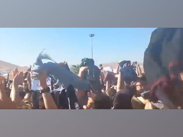 Women take off hijab in Iran; mark protest over death of Mahsa Amini ...