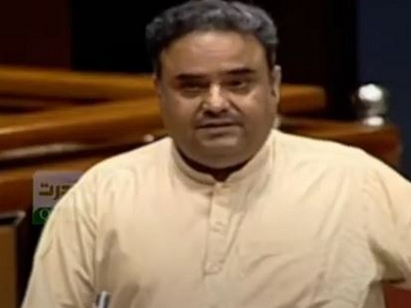 Pak senator hits out at govt, says minorities face 'discrimination' in ...