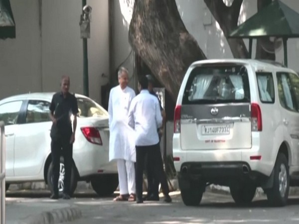 Delhi: Rajasthan CM Ashok Gehlot meets Sonia Gandhi at 10 Janpath