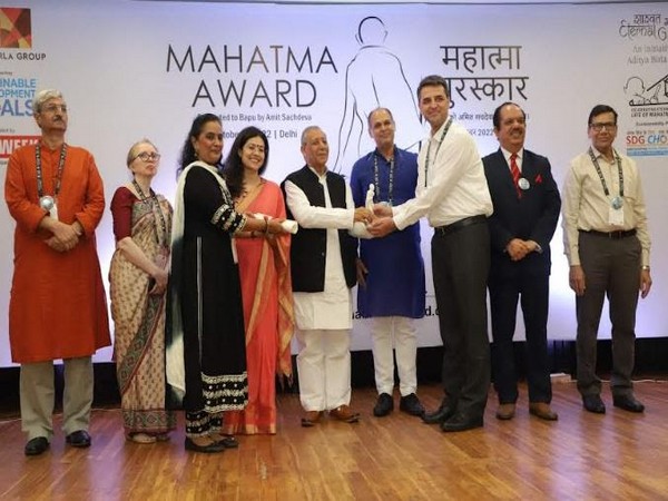 Impact Guru Foundation receives the Prestigious Mahatma Award 2022 for ...