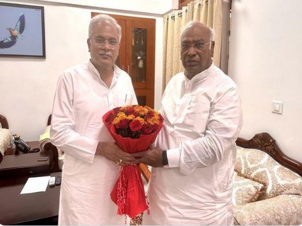 Chhattisgarh CM calls on Congress president-elect Mallikarjun Kharge, extends wishes