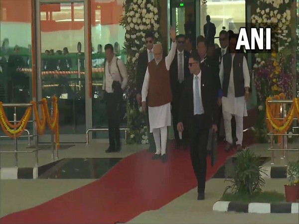 Arunachal locals thank PM Modi for state's first greenfield airport at ...