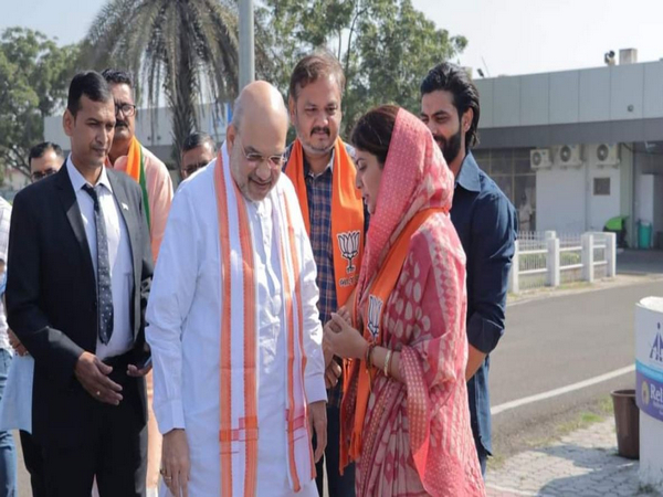 Amit Shah meets Rivaba Jadeja, Ravindra Jadeja in Jamnagar ahead of polls