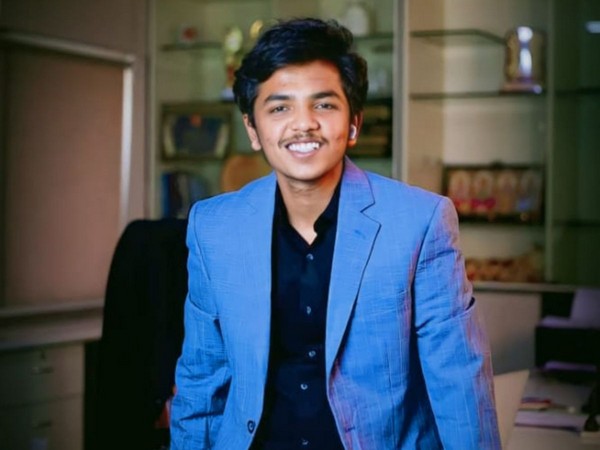 Youngest entrepreneur Ravi Kumar Sagar conferred with the prestigious Dr. Kalam Seva Puraskar