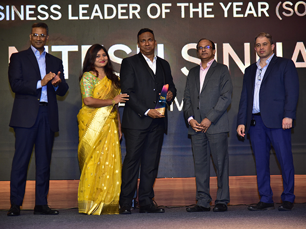 The CEO of Sacumen, Nitesh Sinha, honored with the Dare To Dream awards ...