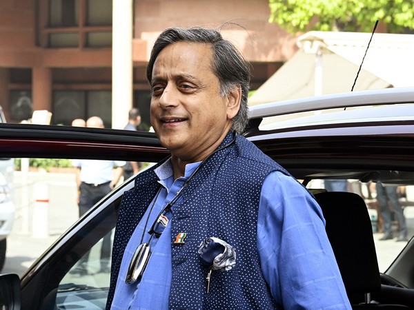 Delhi Police moves HC against Shashi Tharoor's discharge in Sunanda ...
