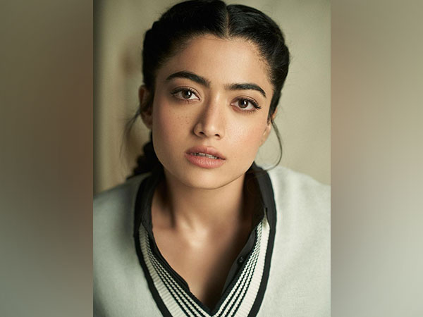 Rashmika Mandanna thanks director Devi Sri Prasad for 'Pushpa' song ...