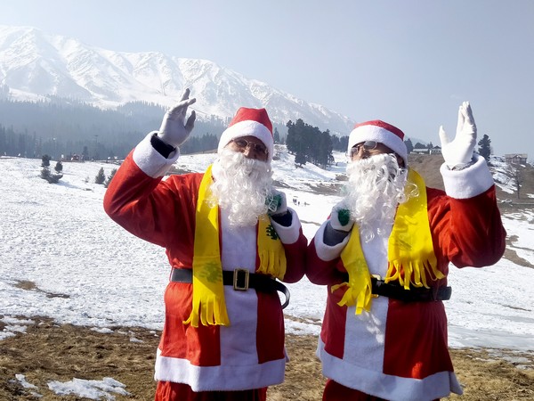 Christmas celebrated with religious fervour across Kashmir
