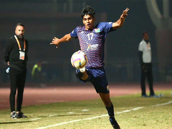 Rosenberg Gabriel setting the Deccan wings on fire