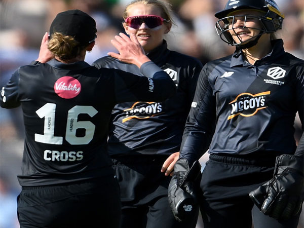 Manchester Originals name Stephen Parry as women's squad head coach