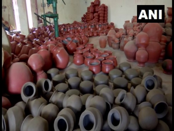 Ahead of Pongal festival, Madurai potters busy in making pots
