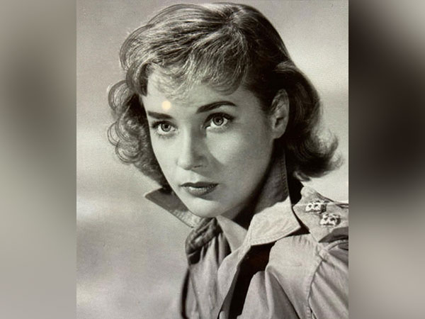 'Ice Cold in Alex', 'Victim' fame British actor Sylvia Syms passes away at 89