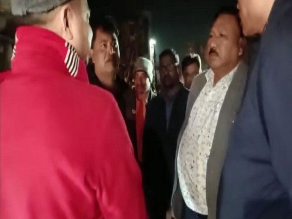 Assam Minister visits Jorhat following massive fire, takes stock of ...