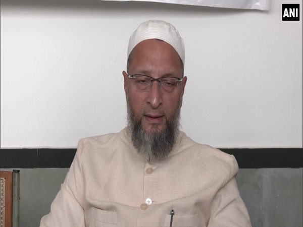 Central Govt is scared of truth, says AIMIM Asaduddin Owaisi