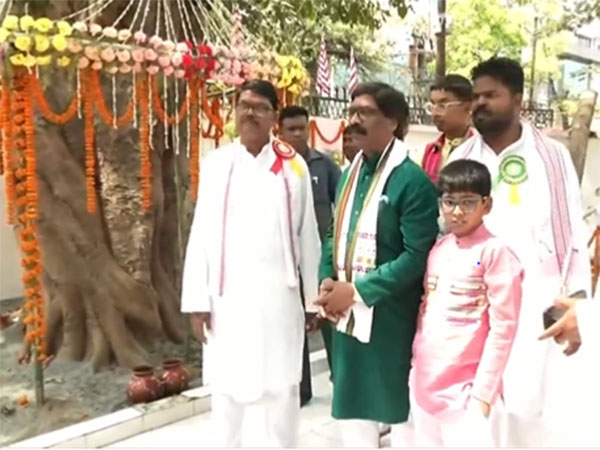 President Murmu extends greetings on Sarhul festival