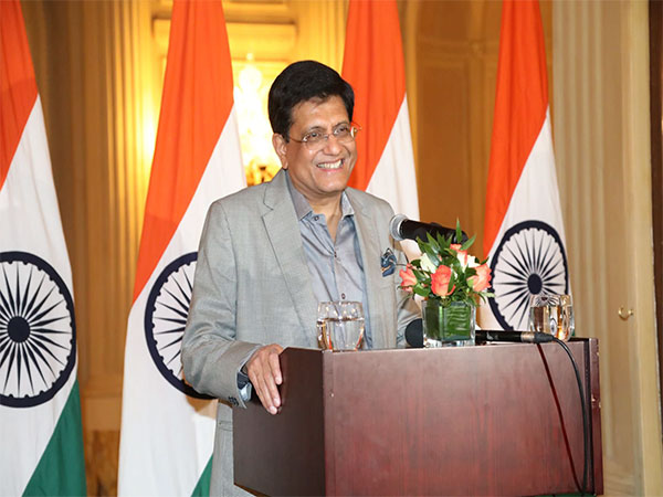 Piyush Goyal meets Italian Ministers, discusses issues of mutual interest