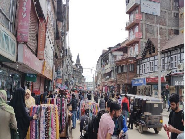 Eid preparations in full swing in JK, markets abuzz with festive spirit