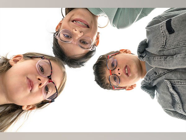 ZEISS expands its lens portfolio in India with the launch of MyoCare ...