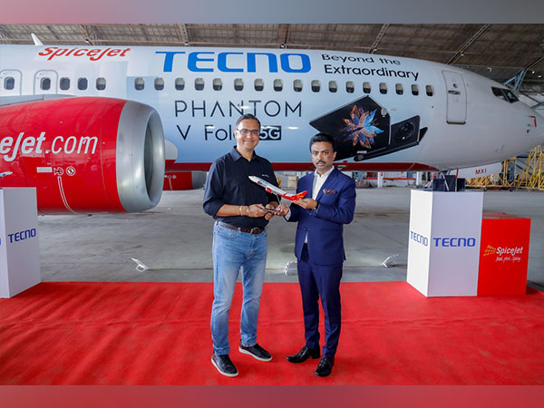 Phantom V Fold opens wings; Reaches the sky in collaboration with SpiceJet