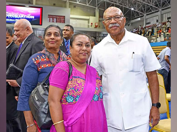Fiji PM Rabuka apologizes for 1987 coup, seeks forgiveness