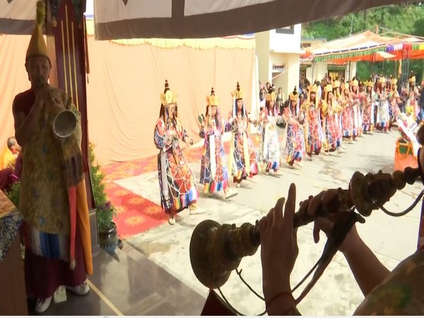Tibetan Buddhists perform Lama dance to celebrate birthday of Guru ...