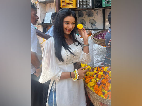Neha Solanki shares experience of interacting with flower vendors for ...