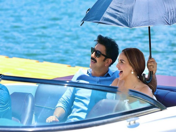 This is how Esha Deol wished her 'Main' co-star Amit Sadh on birthday