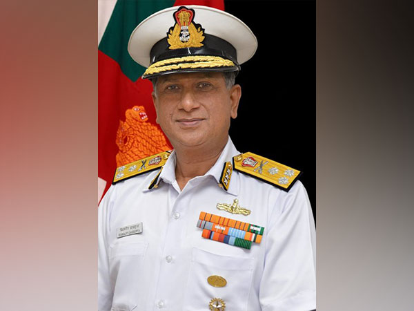 Eastern Naval Command chief reviews Passing Out Parade, awards 'Wings ...