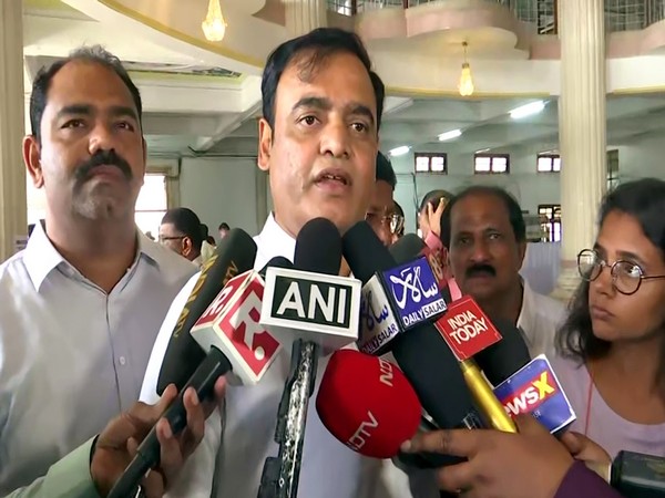 Karnataka govt shouldn't act out of revenge: Former state minister on ...