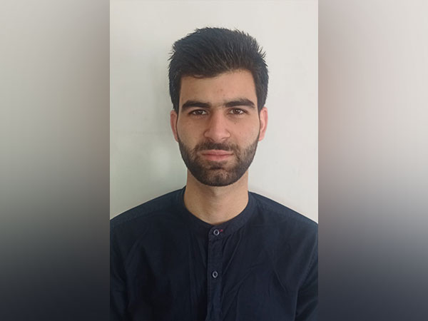 Emerging as NEET '23 topper in J-K: Pulwama native Abdul Basit is an ...