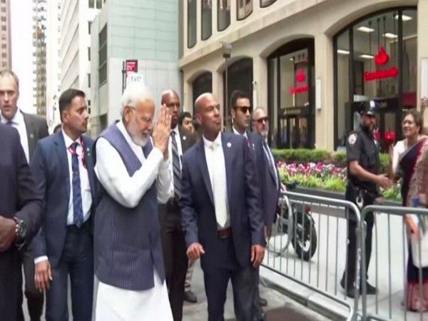 "Bharat Mata ki Jai" chants echo in New York as PM Modi gets rousing welcome from Indian diaspora