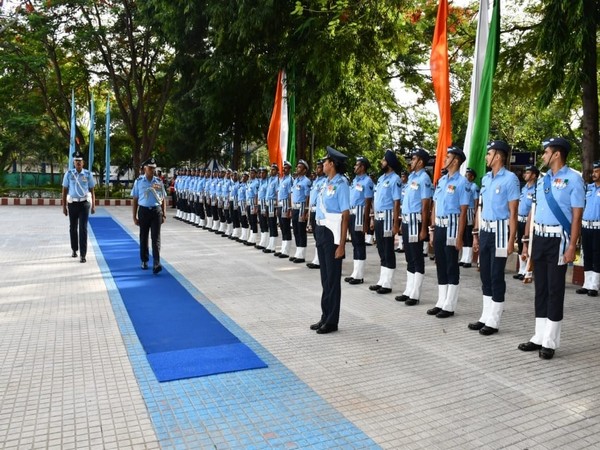IAF Training Command chief visits Air Force Administrative College ...