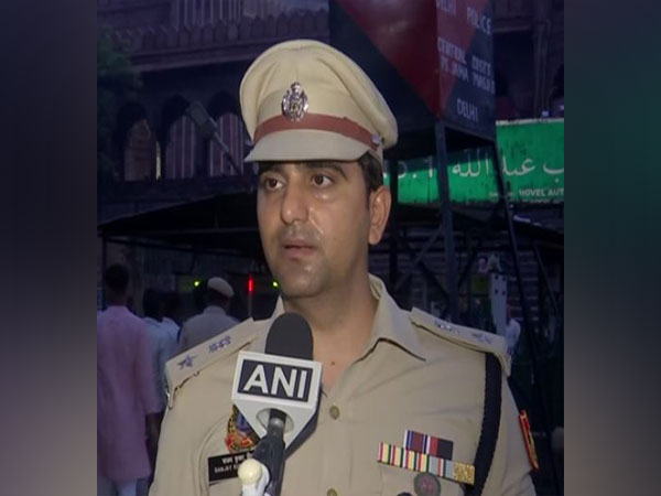 Delhi police beef up security in view of Eid-al-Adha