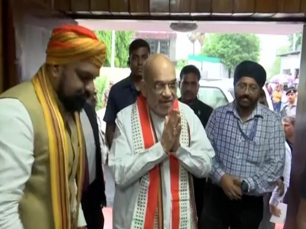 Amit Shah reaches Patna for day-long visit to Lakhisarai