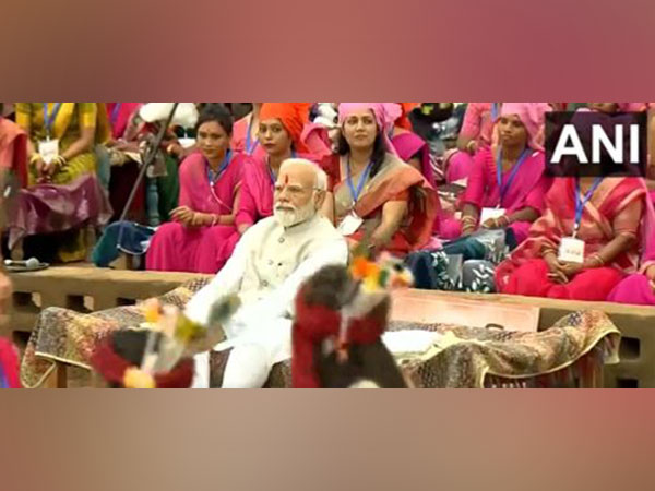 PM Modi attends cultural programme in MP's Pakaria