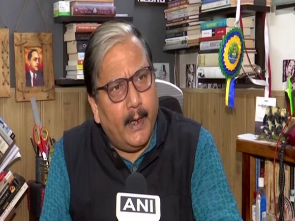 RJD leader Manoj Jha terms CBI chargesheet against Tejashwi, Lalu and ...
