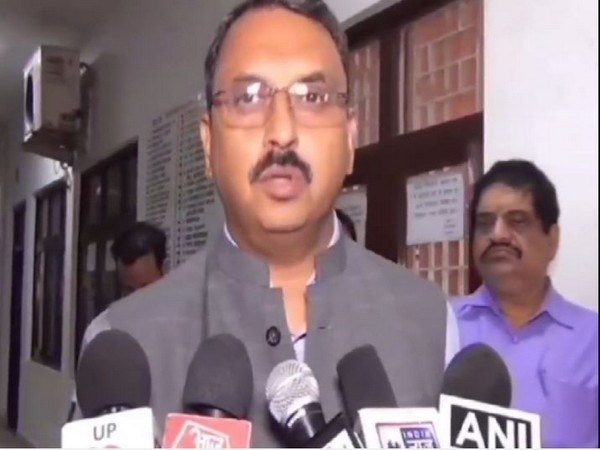 UP: 6 people killed due to lightning strikes in Azamgarh