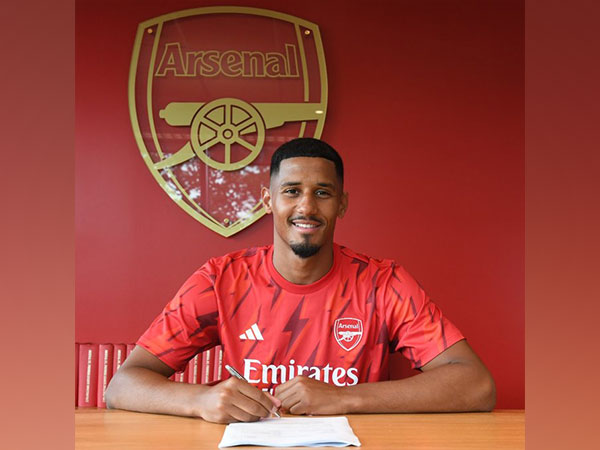 William Saliba extends his stay with Arsenal, signs long-term contract