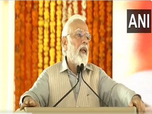 "Both BRS, Congress dangerous for country," PM Modi hits out at ...