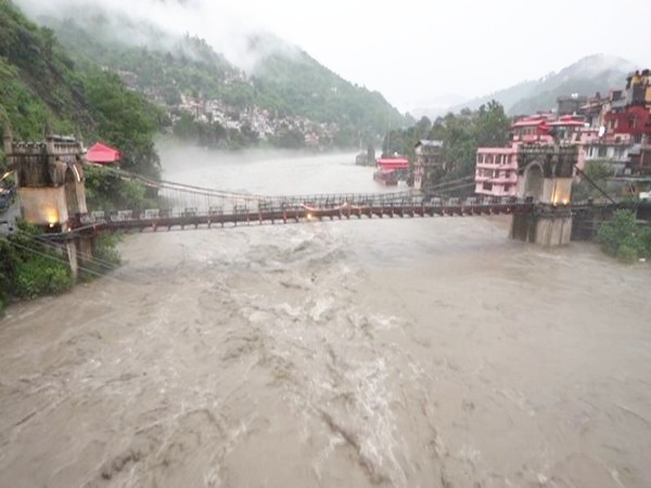 Heavy rainfall in Himachal, water level rises in Beas River, landslide ...