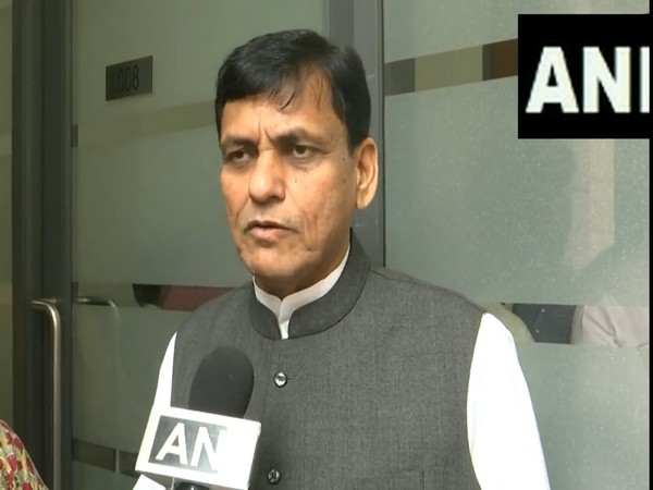 Delhi flood situation: "Not time for politics," says Union Minister ...