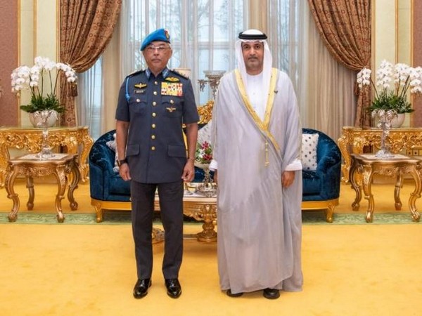King of Malaysia receives UAE Ambassador on occasion of end of his tenure