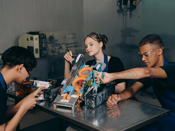 New technique simplifies construction process for complex materials: Study