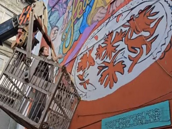 J-K: Zoya Khan's murals amplify voices of Kashmir's unsung heroines